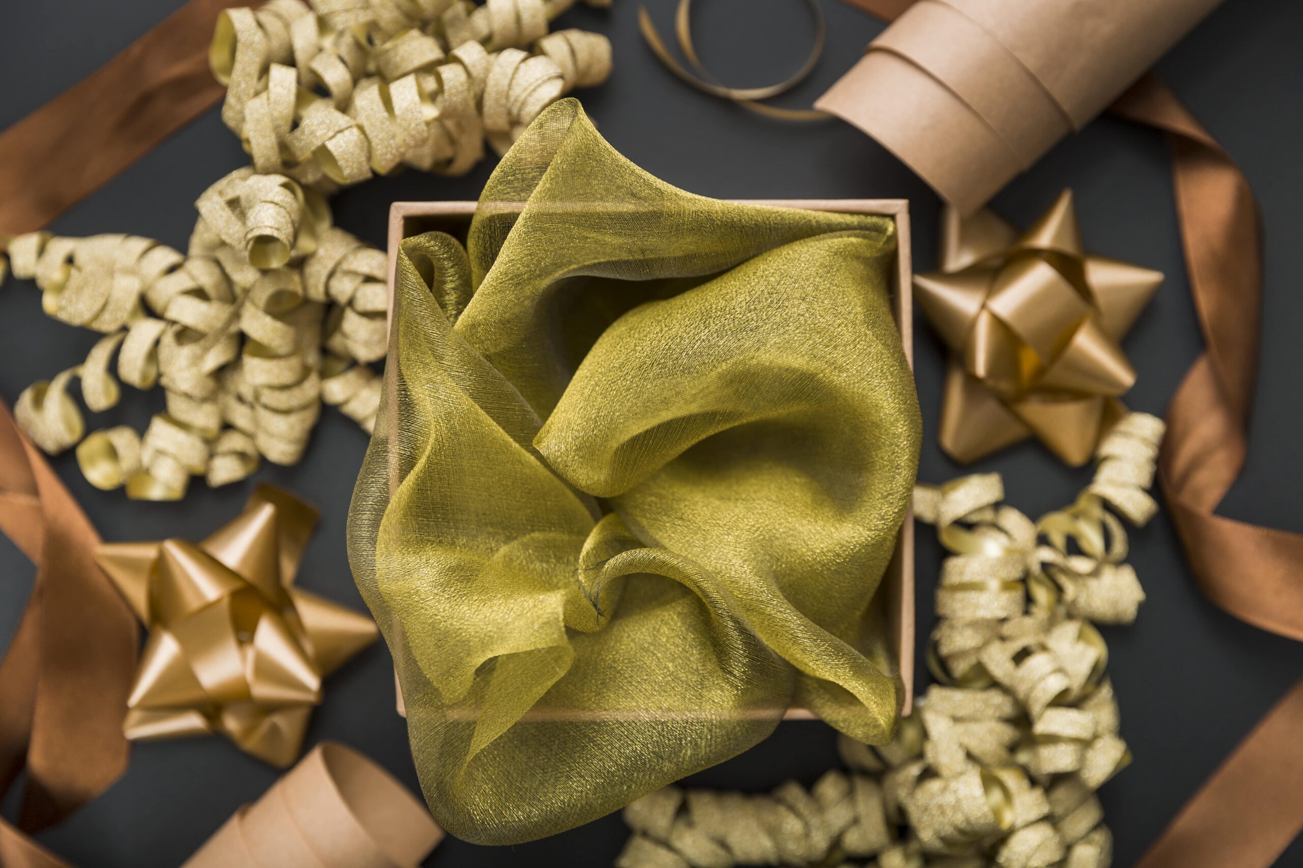 Bespoke Festive Gift Hampers For The Festive Season (Without Breaking ...
